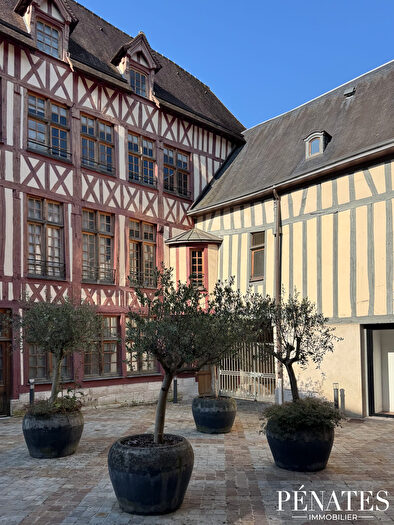 Appartement à vendre - Rouen, Vieux Marché, Cathédrale - 2 pièces - 1 chambre