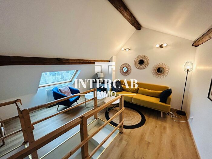 Appartement à louer - Centre Ville, Reims - 3 pièces - 2 chambres