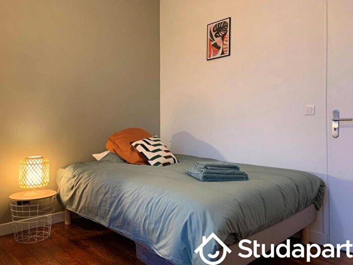 Appartement à louer - Dufau-Tourasse, Pau - 1 pièce - 1 chambre