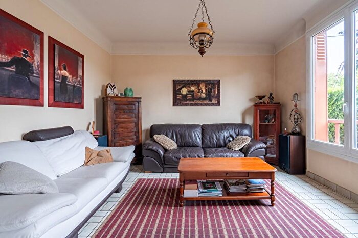 Maison 8 pièces à vendre à La Celle-Saint-Cloud, La Chataigneraie