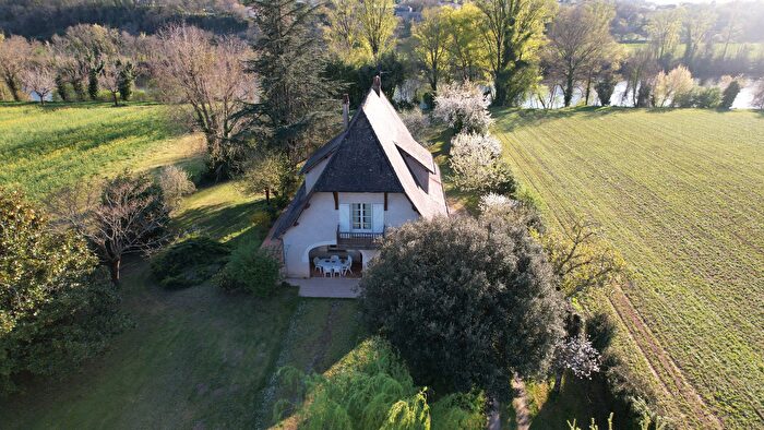 Maison à vendre - Lamagdelaine - 6 pièces - 4 chambres