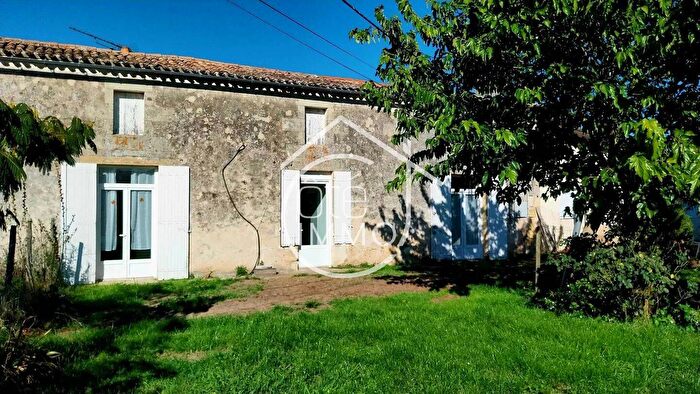 Maison à louer - Mouliets-et-Villemartin - 2 pièces - 1 chambre