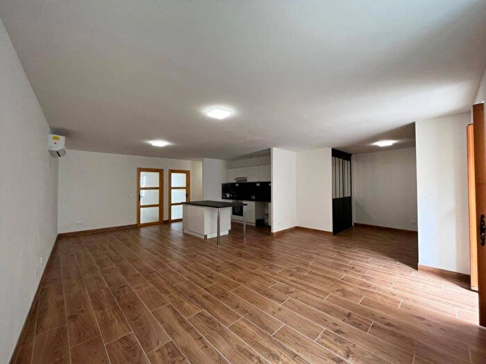 Est, Trévoux - Appartement 4 pièces à louer