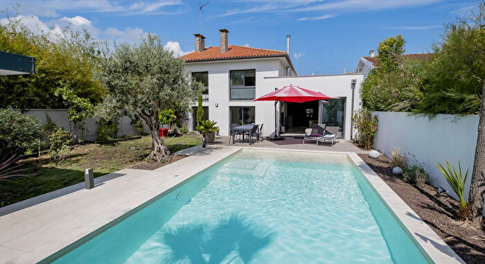 Maison à vendre - Le Bouscat, La Garenne, Carnot - 6 pièces - 5 chambres