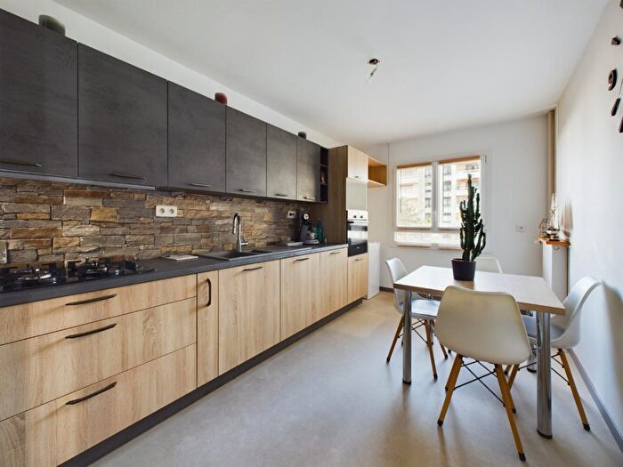 Appartement à louer - Joué-lès-Tours, Centre-ville - 3 pièces - 2 chambres