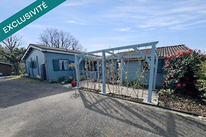 Maison à vendre - Nogaro - 4 pièces - 3 chambres