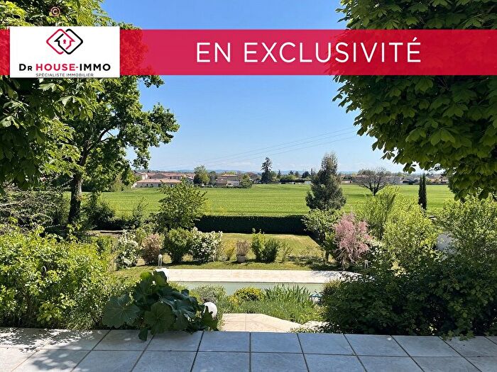Villieu-Loyes-Mollon : Maison 7 pièces à vendre
