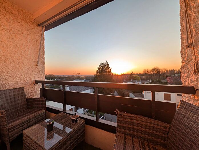 Appartement à vendre - Noisy-le-Roi - 3 pièces - 2 chambres