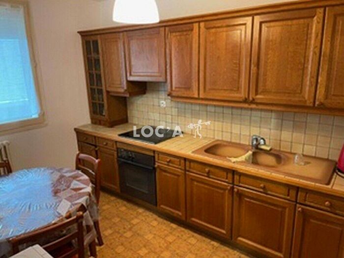 Appartement à louer - Chenôve - 3 pièces - 2 chambres