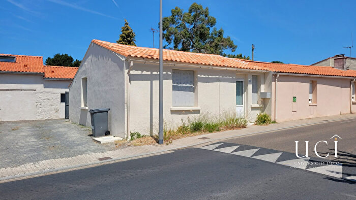 Pont-Saint-Martin : Maison 5 pièces à vendre