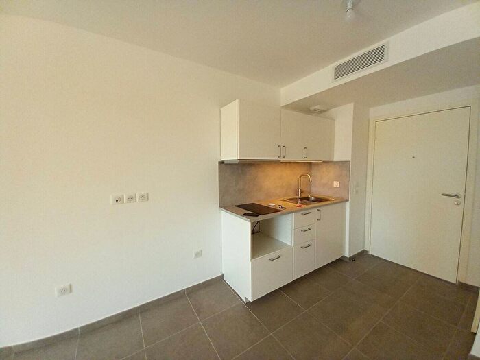 Appartement à louer - Les Milles, Aix-en-Provence - 1 pièce