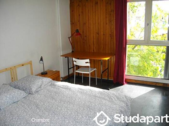 Appartement à louer - Abbaye, Grenoble - 2 pièces - 1 chambre
