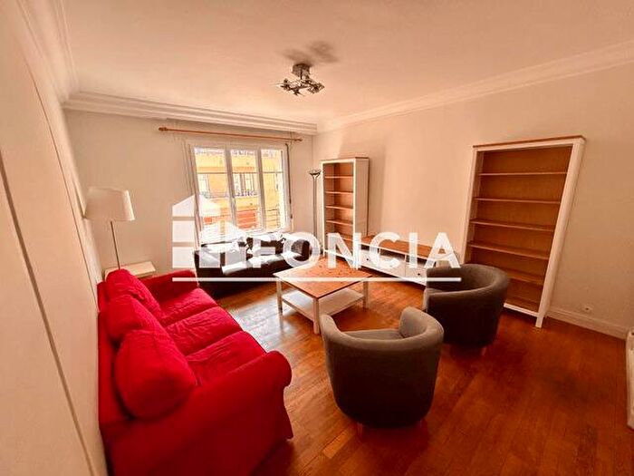 Berriat-Ampere, Grenoble - Appartement 4 pièces à louer