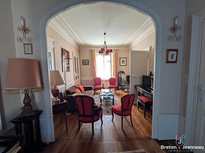 Maison à vendre - Laval, Les Pommeraies - 10 pièces - 6 chambres