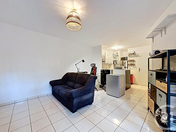 Saint-Pierre-du-Perray - Appartement 2 pièces à louer