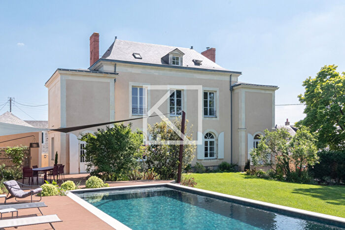 Maison 10 pièces à vendre - Château-Gontier
