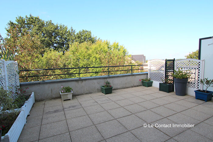 Appartement à louer - Crevin - 4 pièces - 3 chambres