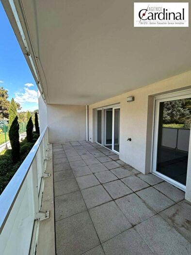 Appartement à louer - Le Castelier-Les Hirondelles-La Grange, Istres - 2 pièces - 1 chambre