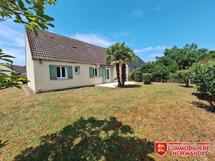 Ouest, Val-de-Reuil : Maison 4 pièces à louer