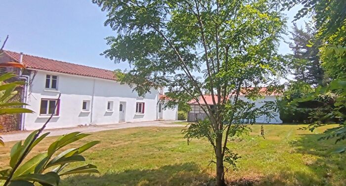 Maison à vendre - Venansault - 8 pièces - 5 chambres