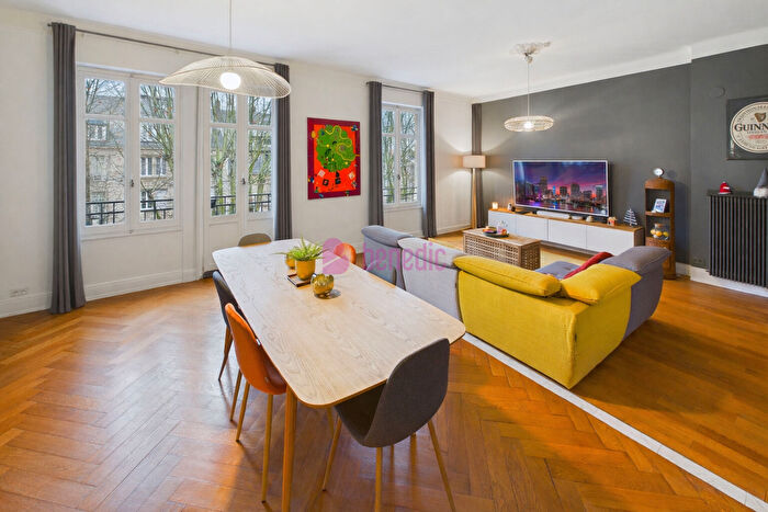 Appartement à vendre - Metz, Centre-ville - 4 pièces - 2 chambres