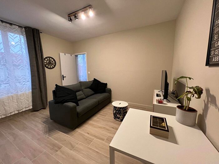 Appartement 2 pièces à Aubervilliers, Centre-ville, Victor Hugo, à vendre