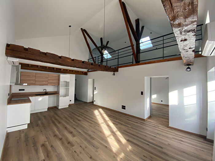 Appartement 4 pièces à Saint-Jean-le-Vieux, à louer