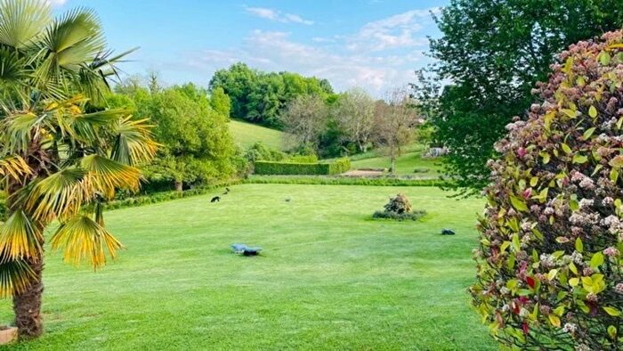 Maison à vendre - Beaumont-du-Périgord - 9 pièces - 5 chambres