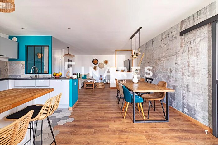 Appartement à vendre - Marseille e , Saint-Julien - 4 pièces - 3 chambres