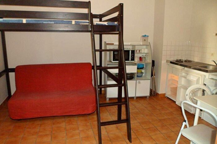 Appartement à louer - Le Brezet, Clermont-Ferrand - 1 pièce