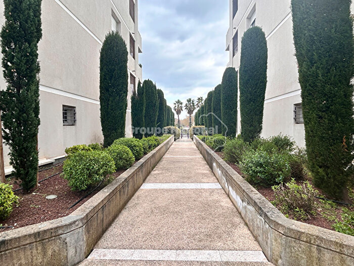 Appartement à vendre - Nîmes, Ville Active - 2 pièces - 1 chambre