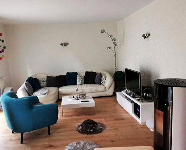 Cessy : Maison 4 pièces à louer