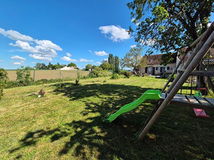 Maison 4 pièces à La Croix-en-Brie, à vendre