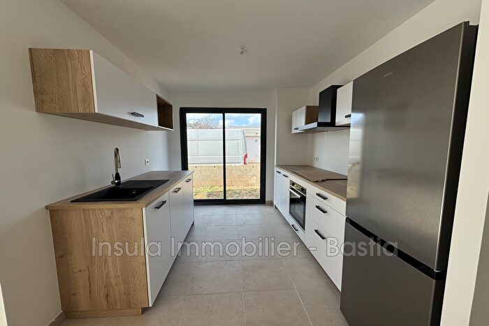 Appartement à louer - Penta-di-Casinca - 2 pièces - 1 chambre