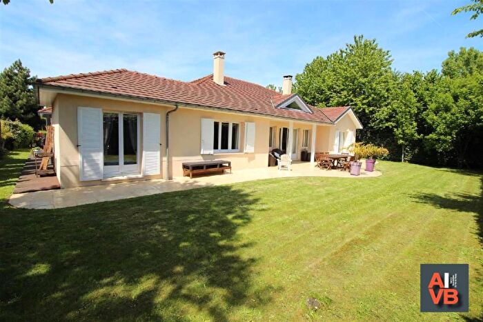 Maison 7 pièces à vendre à Bussy-Saint-Georges