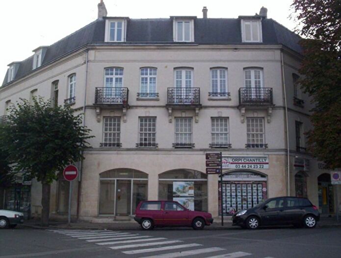 Appartement à louer - Centre-Gare, Chantilly - 1 pièce