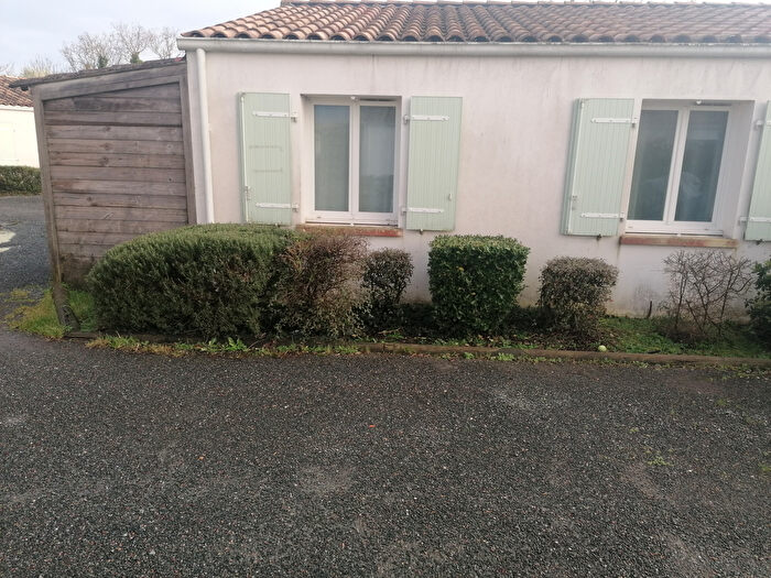 Maison à vendre - Sainte-Soulle - 3 pièces - 2 chambres