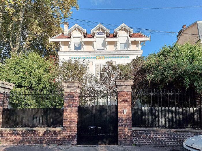 Maison à vendre - Lîle-Saint-Denis, Centre Sud - 7 pièces - 5 chambres