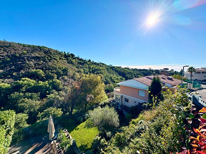 Appartement à vendre - Cannes, Croix des Gardes - 3 pièces - 2 chambres