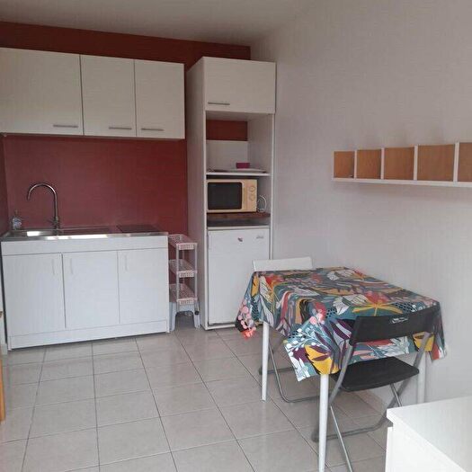 Appartement 1 pièce à Val dOust, à louer