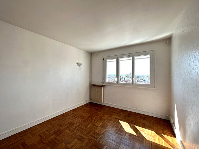 Reims, Clairmarais, Charles Arnould : Appartement 1 pièce à louer
