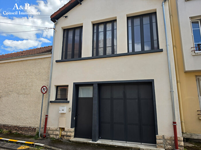 Maison 6 pièces à Sainte-Savine, à vendre