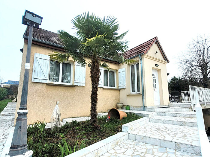 Maison à vendre - La Ferté-sous-Jouarre - 4 pièces - 3 chambres