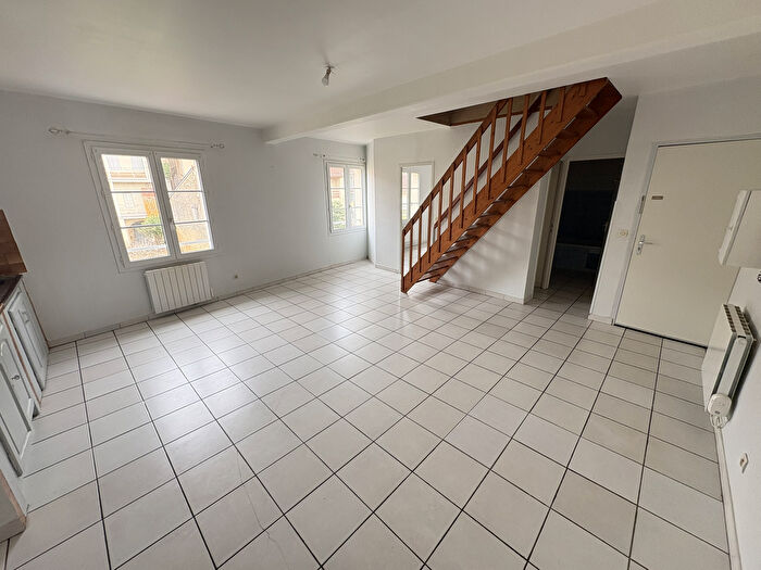 Appartement à louer - Auch, Faubourgs - 3 pièces - 2 chambres