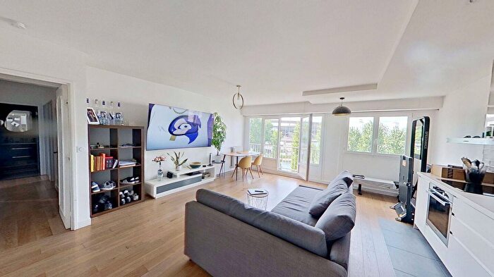 Franc Moisin-Bel Air, Saint-Denis : Appartement 3 pièces à louer