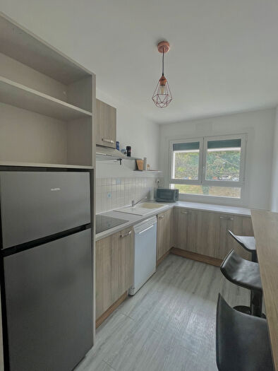 Appartement à louer - Poitiers, Couronneries - 4 pièces - 3 chambres