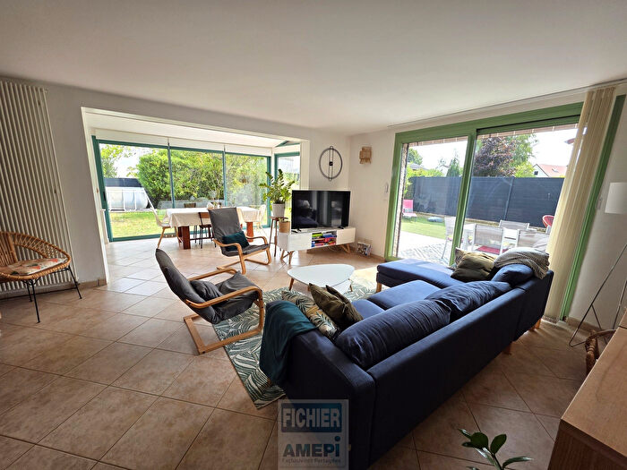 Maison à vendre - Noiron-sous-Gevrey - 8 pièces - 6 chambres