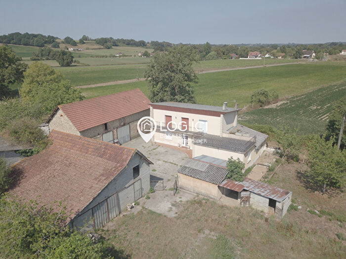 Maison 5 pièces à Saint-Armou, à vendre