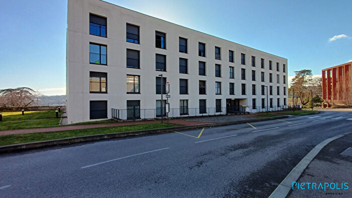 Appartement à vendre - Pierre-Bénite - 1 pièce