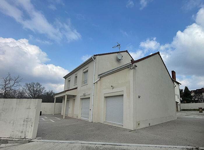 Maison à vendre - Étiolles - 12 pièces - 9 chambres